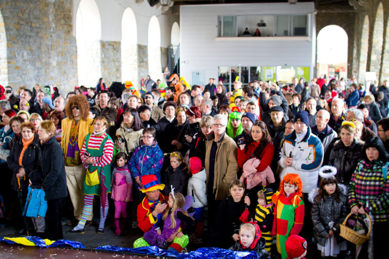 Ideje za doma izdelane pustne maske - Marjetica Koper